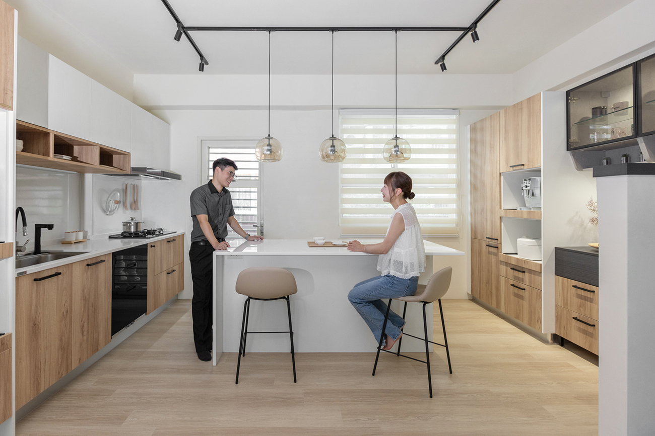 小坪數大格局 SAKURA KITCHEN打造一家四口的異國風廚房 - DECO TV 室內設計平台